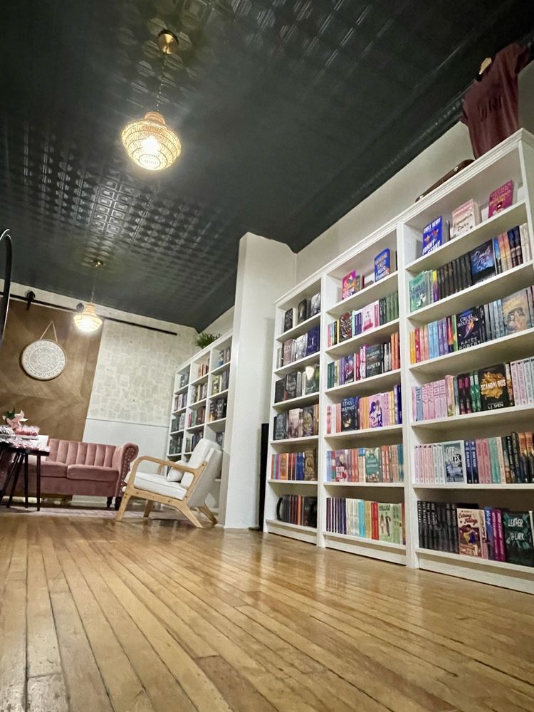 INK & PAPER BOOKSTORE - Updated July 2024 - 7 Lincklaen St, Cazenovia ...