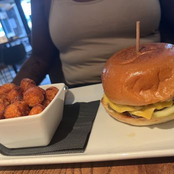 SMITHY - Updated July 2024 - 853 Photos & 626 Reviews - 2927 N ...