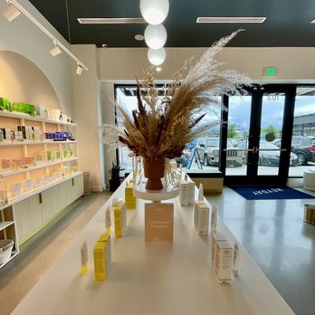 HEYDAY - LOWRY - Updated December 2025 - 70 Photos & 38 Reviews - 63 N ...