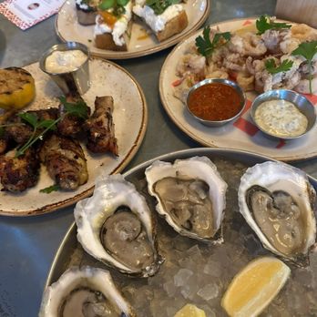 RED RABBIT MINNEAPOLIS - Updated July 2025 - 1392 Photos & 996 Reviews ...