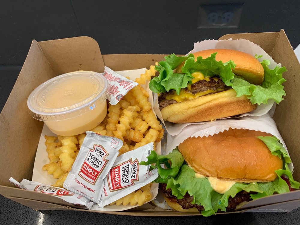 SHAKE SHACK - Updated August 2024 - 94 Photos & 93 Reviews - 776 N ...
