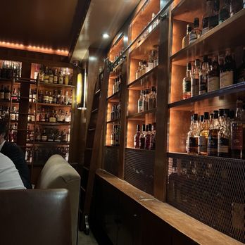 BRANDY LIBRARY - Updated December 2025 - 489 Photos & 707 Reviews - 25 ...