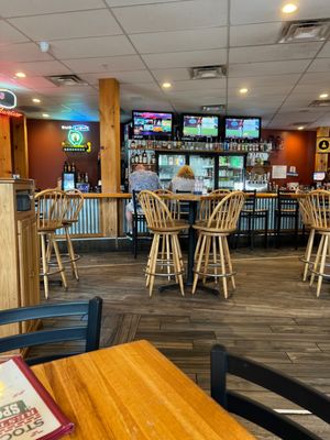 STOCKHOUSE RESTAURANT & SPORTS PUB - Updated December 2025 - 87 Photos ...