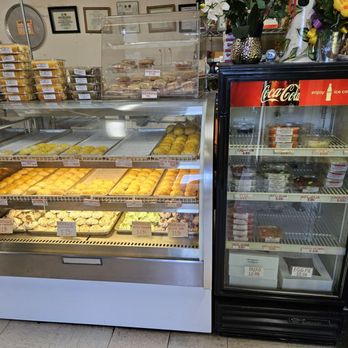 UNITED BREAD & PASTRY - Updated October 2025 - 292 Photos & 230 Reviews ...