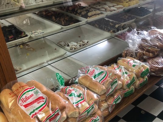 MILANO BAKERY - 73 Photos & 32 Reviews - 427 S Chicago St, Joliet, Illinois - Bakeries - Phone ...