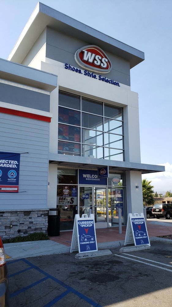 WSS - Updated July 2024 - 26 Photos & 42 Reviews - 210 Riverpark Blvd ...