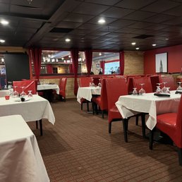 CAST IRON CHEF CHOP HOUSE & OYSTER BAR - Updated December 2025 - 839 ...