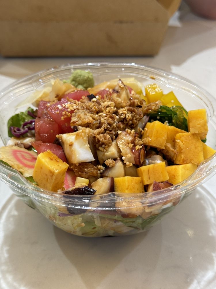 HILO POKE’ & SUSHI - Updated December 2025 - 159 Photos & 130 Reviews ...