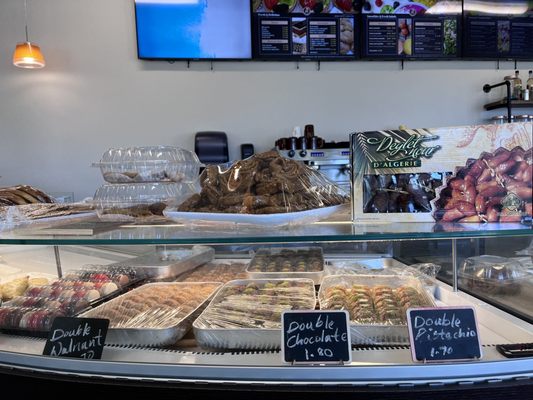 PASTRY LAND - Updated December 2025 - 61 Photos & 42 Reviews - 1545 ...