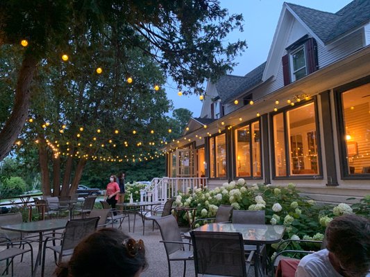 LITTLE TRAVERSE INN - Updated August 2024 - 55 Photos & 86 Reviews ...