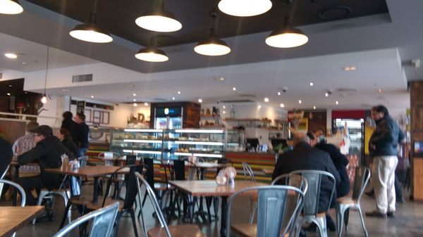 DE MAD HATTER - Updated September 2025 - 28 Photos - 747 Collins St ...