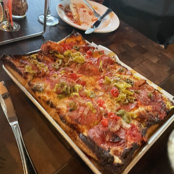 FEDERAL PIZZA - 1248 Photos & 1560 Reviews - 5210 N Central Ave ...