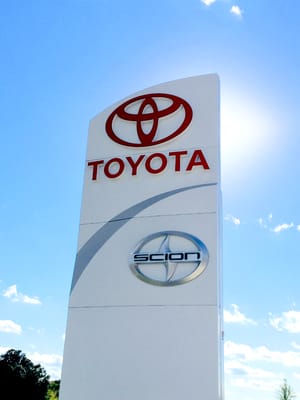 ROBINSON TOYOTA - Updated January 2026 - 13 Photos & 19 Reviews - 1453 ...