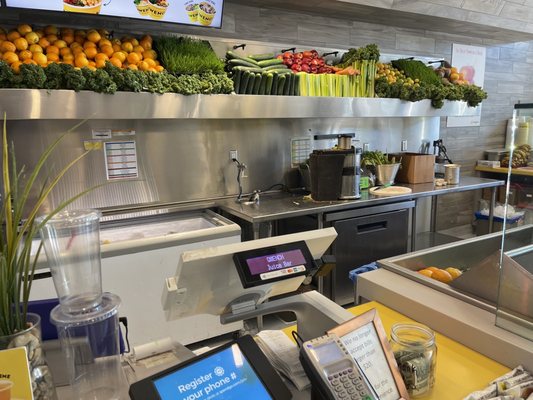 QWENCH JUICE BAR - Updated October 2025 - 198 Photos & 161 Reviews ...