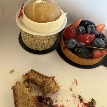 MOULIN - Updated July 2024 - 3228 Photos & 1530 Reviews - 1000 Bristol ...