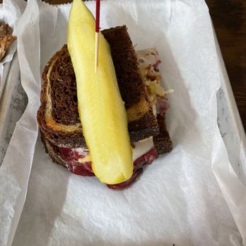 THE TOASTED PICKLE - Updated July 2024 - 71 Photos & 76 Reviews - 17 ...