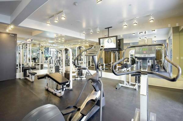 ZUMA HOUSING - Updated July 2025 - 55 Photos & 73 Reviews - 832 Hilgard ...