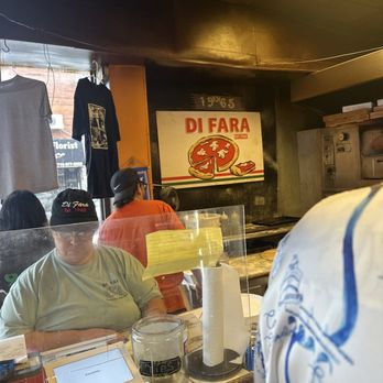 DI FARA PIZZA - Updated March 2025 - 2479 Photos & 4125 Reviews - 1424 ...