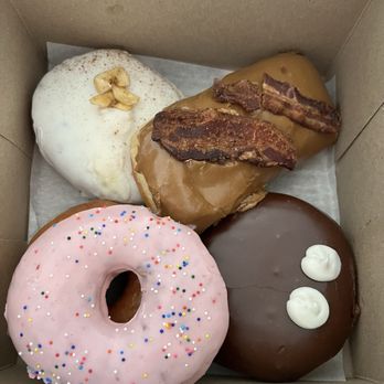 VOODOO DOUGHNUT - Updated January 2025 - 2791 Photos & 2113 Reviews ...