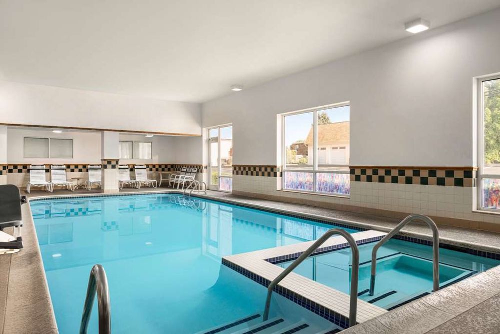 DAYS INN BY WYNDHAM HERSHEY - Updated December 2025 - 148 Photos & 96 ...
