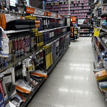 AUTOZONE AUTO PARTS - Updated November 2025 - 10 Photos & 106 Reviews ...