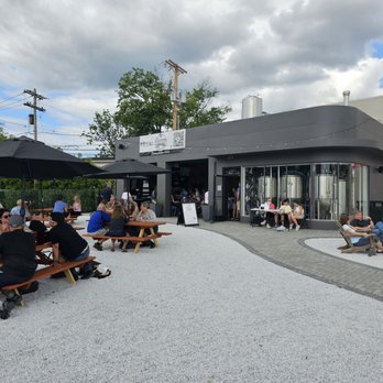 DIAMOND SPRING BREWING COMPANY - Updated May 2024 - 46 Photos & 34 Reviews - 50 Broadway ...