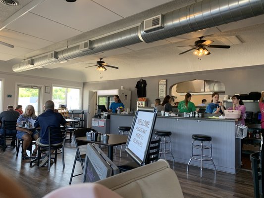 FLIPS PANCAKE HOUSE - Updated December 2025 - 85 Photos & 102 Reviews ...