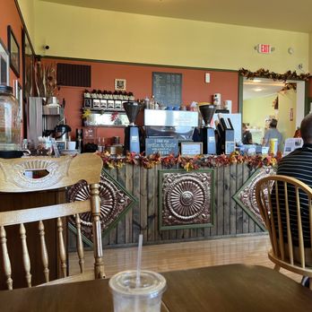 HILLSIDE COFFEE HOUSE - Updated December 2025 - 89 Photos & 30 Reviews ...