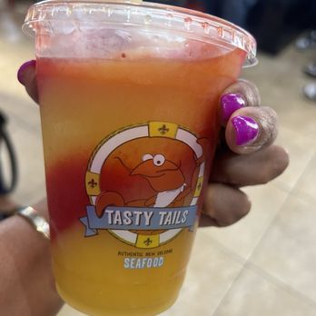 TASTY TAILS - Updated March 2025 - 411 Photos & 251 Reviews - 4950 ...