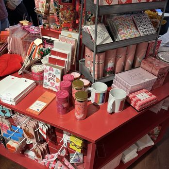 LOVESTRUCK BOOKS - Updated January 2026 - 71 Photos & 23 Reviews - 44 ...