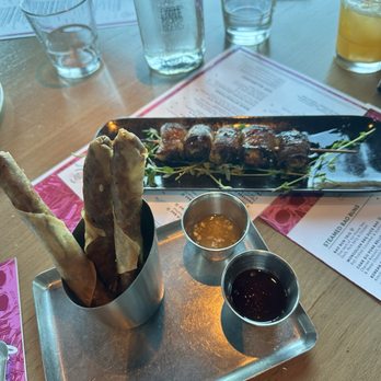 LINGER - Updated July 2024 - 3927 Photos & 4120 Reviews - 2030 W 30th ...