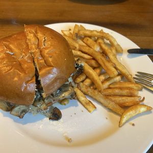 SAKONNET RIVER GRILLE - Updated October 2025 - 73 Photos & 158 Reviews ...