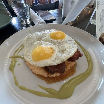 ENCINA - Updated July 2025 - 289 Photos & 148 Reviews - 614 W Davis St ...