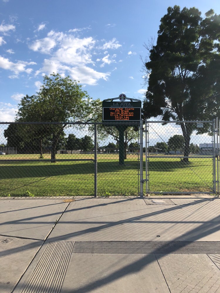 LA JOYA MIDDLE SCHOOL - Updated January 2025 - 4711 W La Vida Ave ...