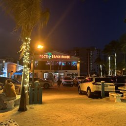 DOC’S BEACH HOUSE - Updated January 2026 - 452 Photos & 637 Reviews ...