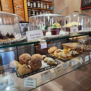 THE ROYAL BLEND - Updated October 2025 - 32 Photos & 60 Reviews - 204 ...