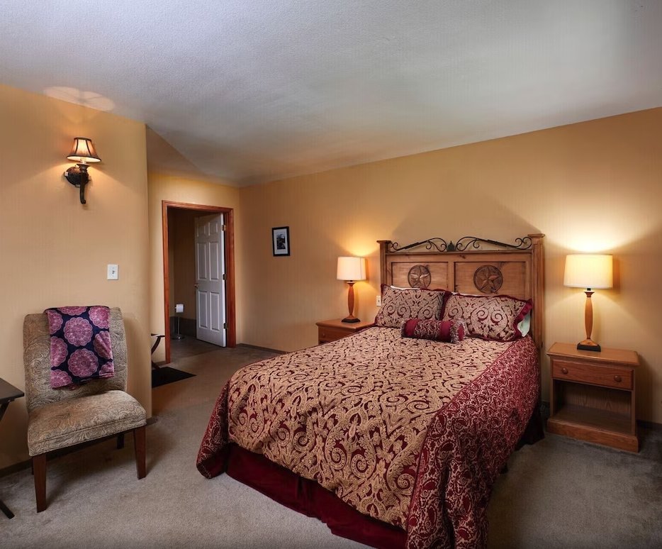 RUBY RANCH LODGE - Updated December 2025 - 52 Photos - 292 W Bartlett ...