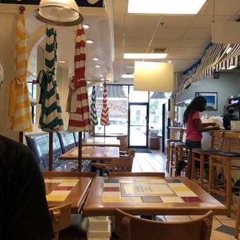 C R CHICKS - GARDENS TOWN SQUARE - Updated October 2025 - 44 Photos & 90 Reviews - 4234 ...