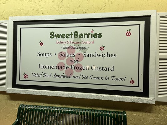 SWEETBERRIES EATERY & FROZEN CUSTARD - 59 Photos & 122 Reviews - Ice ...
