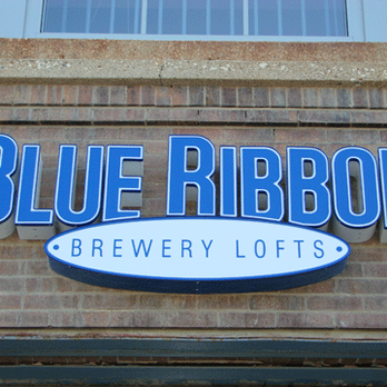 BLUE RIBBON LOFTS - Updated July 2025 - 12 Reviews - 901 W Winnebago St ...