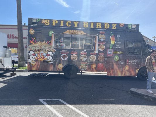SPICY BIRDZ - 45 Photos & 27 Reviews - 7070 N W ave, Fresno, California ...