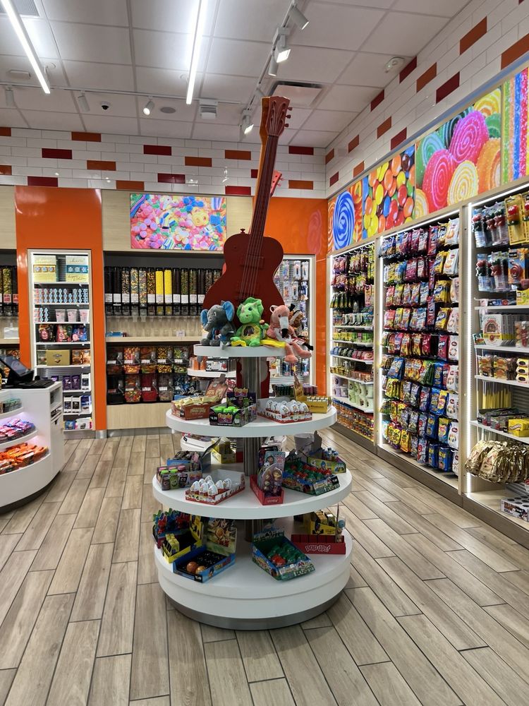 NATALIE’S CANDY STORES - Updated August 2025 - 1 Terminal Dr, Nashville ...