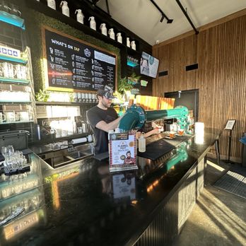 DIAMOND SPRING BREWING COMPANY - Updated January 2026 - 124 Photos & 61 ...