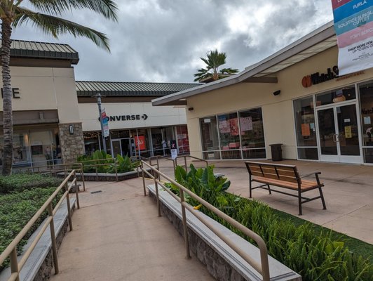 WAIKELE PREMIUM OUTLETS - 566 Photos & 379 Reviews - 94-790 Lumiaina St ...