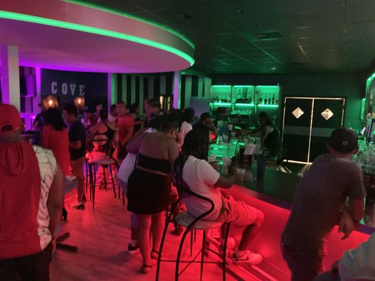 COVE 1606 BAR & GRILLE - Updated September 2025 - 16 Photos - 1608 ...