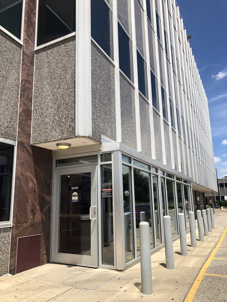 BLACK HAWK COUNTY COURTHOUSE - Updated November 2024 - 316 E 5th St ...