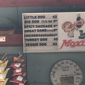 SNAPPY DOGS - Updated July 2025 - 52 Photos & 127 Reviews - 61 Main St ...