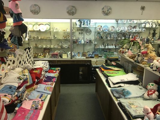 SWISS CHALET GIFT & SOUVENIR SHOP - Updated December 2024 - Request ...