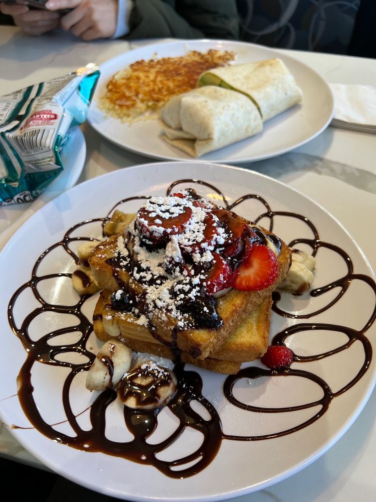 TOM JONES FAMILY RESTAURANT - Updated December 2025 - 127 Photos & 136 ...