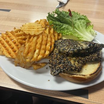 THE ALLEY RESTAURANT BAR & GRILL - Updated June 2024 - 5537 Photos ...